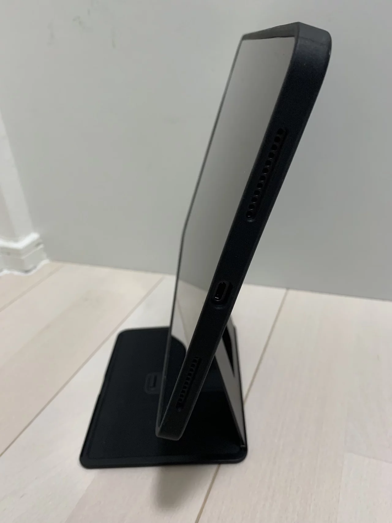 用途に合わせて自由に変形！！多機能iPadスタンド「MOFT Float」をレビュー！ | みきのお家